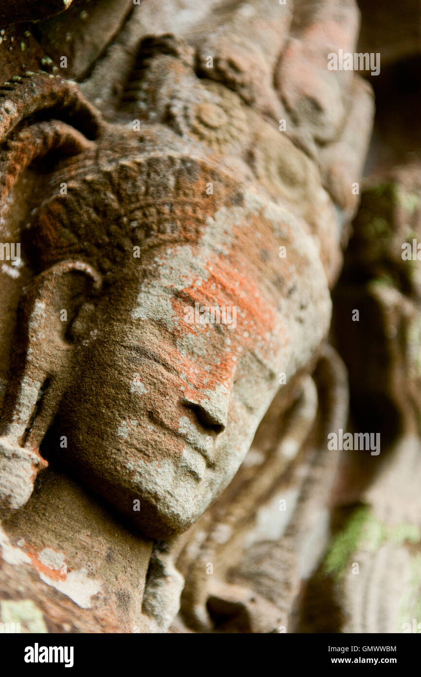 Smiling faces in the Temple Stock Photo - Alamy