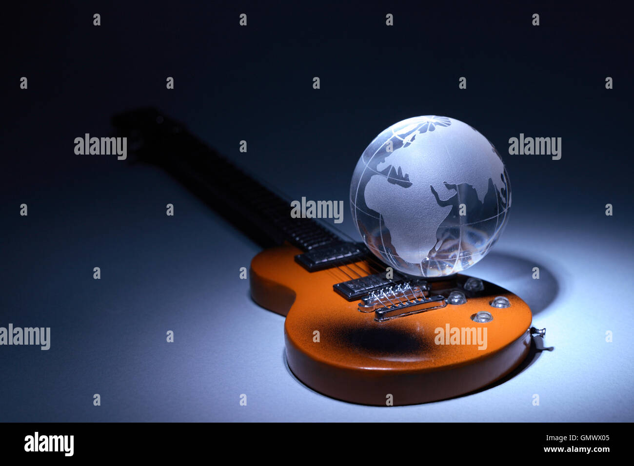 World musical instrument hi-res stock photography and images - Alamy