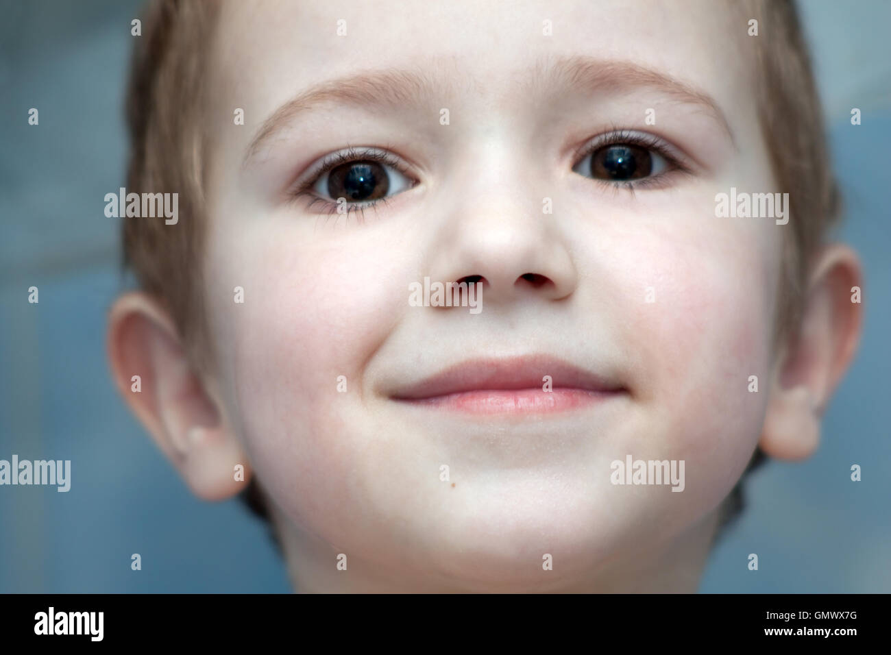 Little child smiling Stock Photo - Alamy
