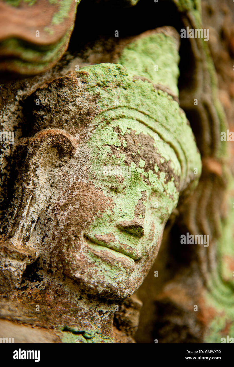 Smiling faces in the Temple Stock Photo - Alamy