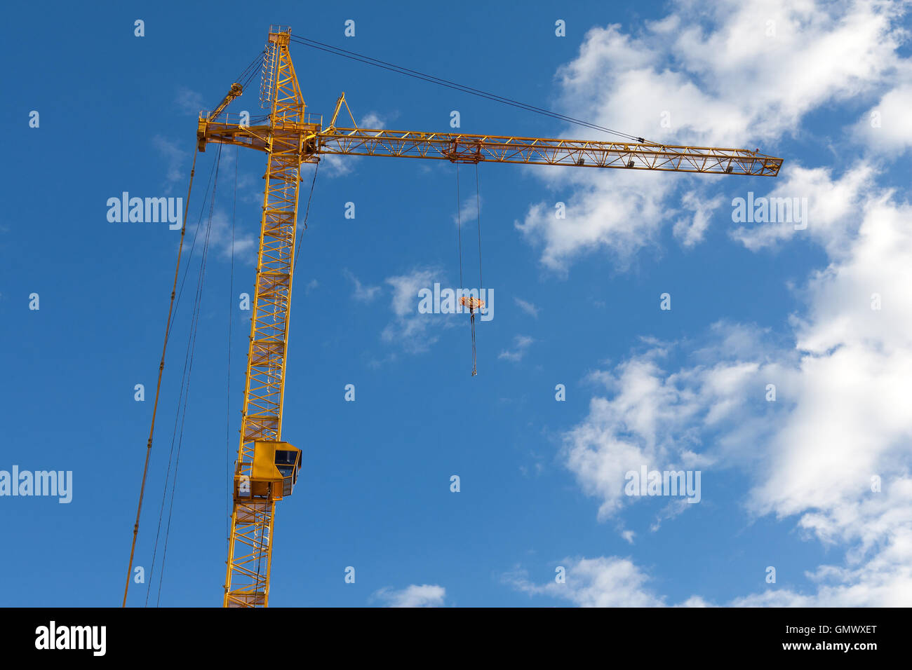 Rope construction cargo crane hi-res stock photography and images - Alamy