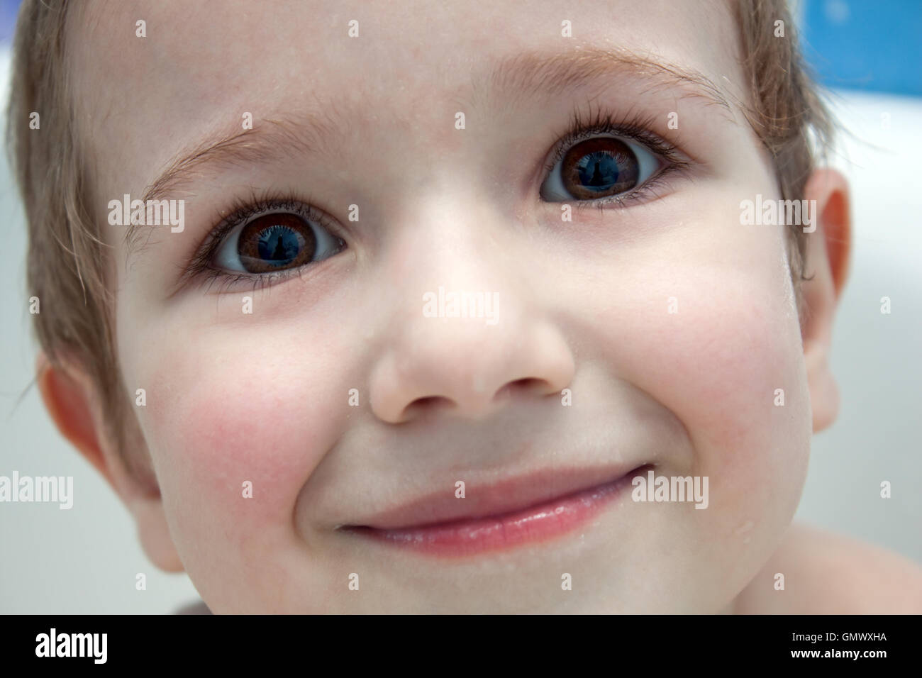 Little child smiling Stock Photo - Alamy