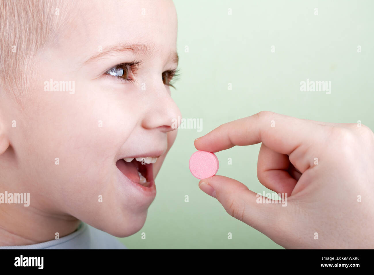 Human child hi-res stock photography and images - Alamy