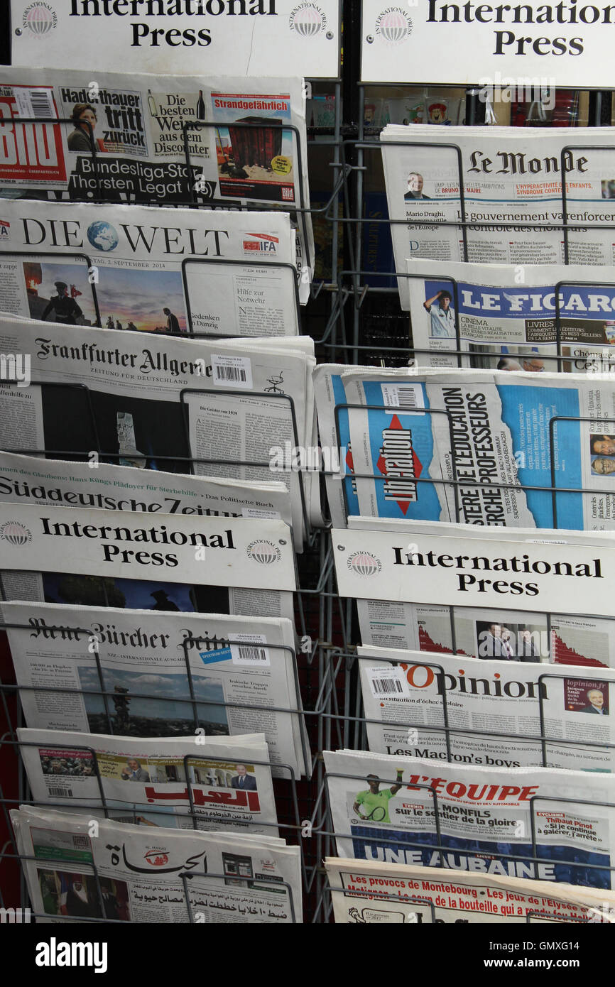 New papers hi-res stock photography and images - Alamy