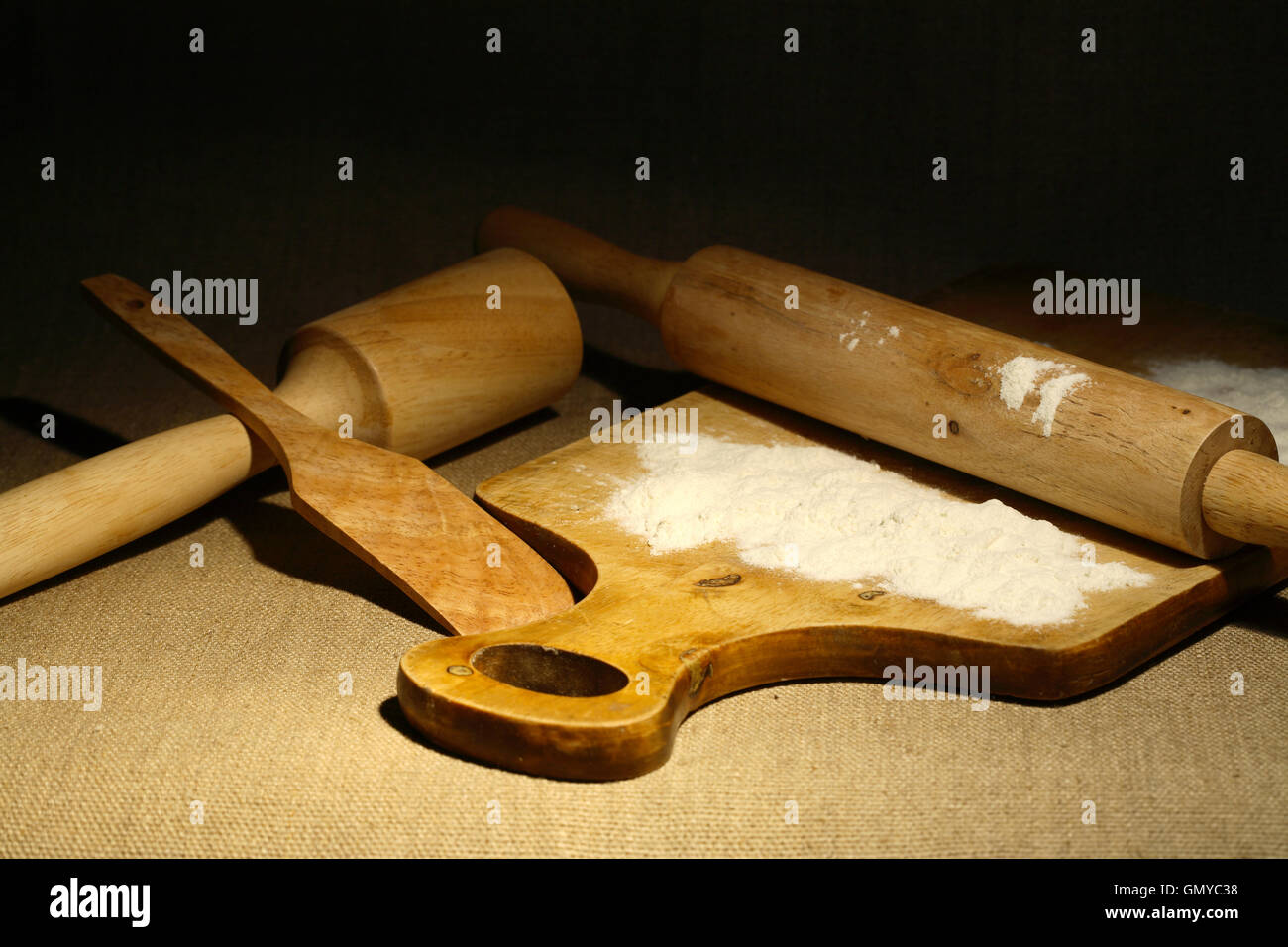 Rolling Pin And Flour Stock Photo - Alamy