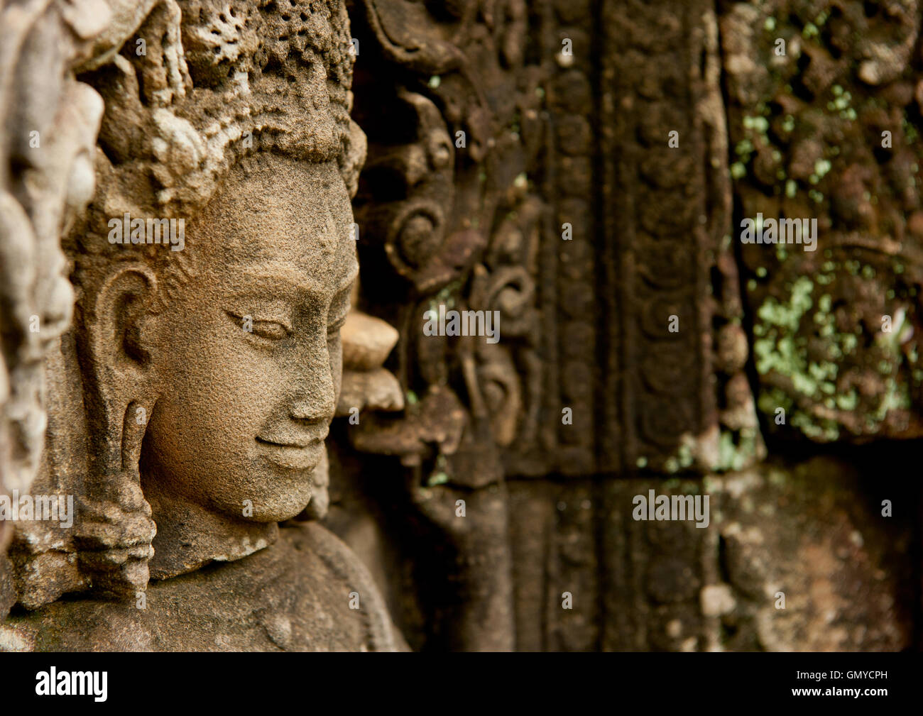 Smiling faces in the Temple Stock Photo - Alamy
