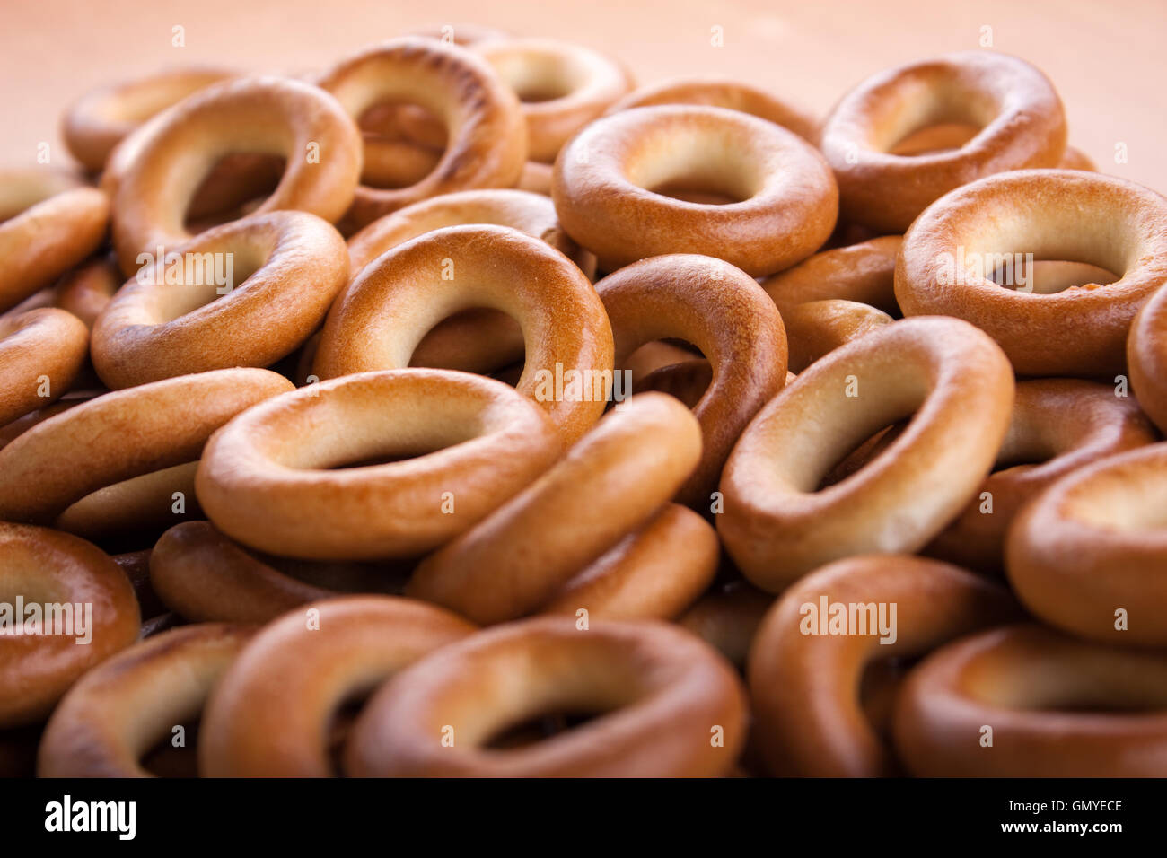 Gold donut hi-res stock photography and images - Alamy