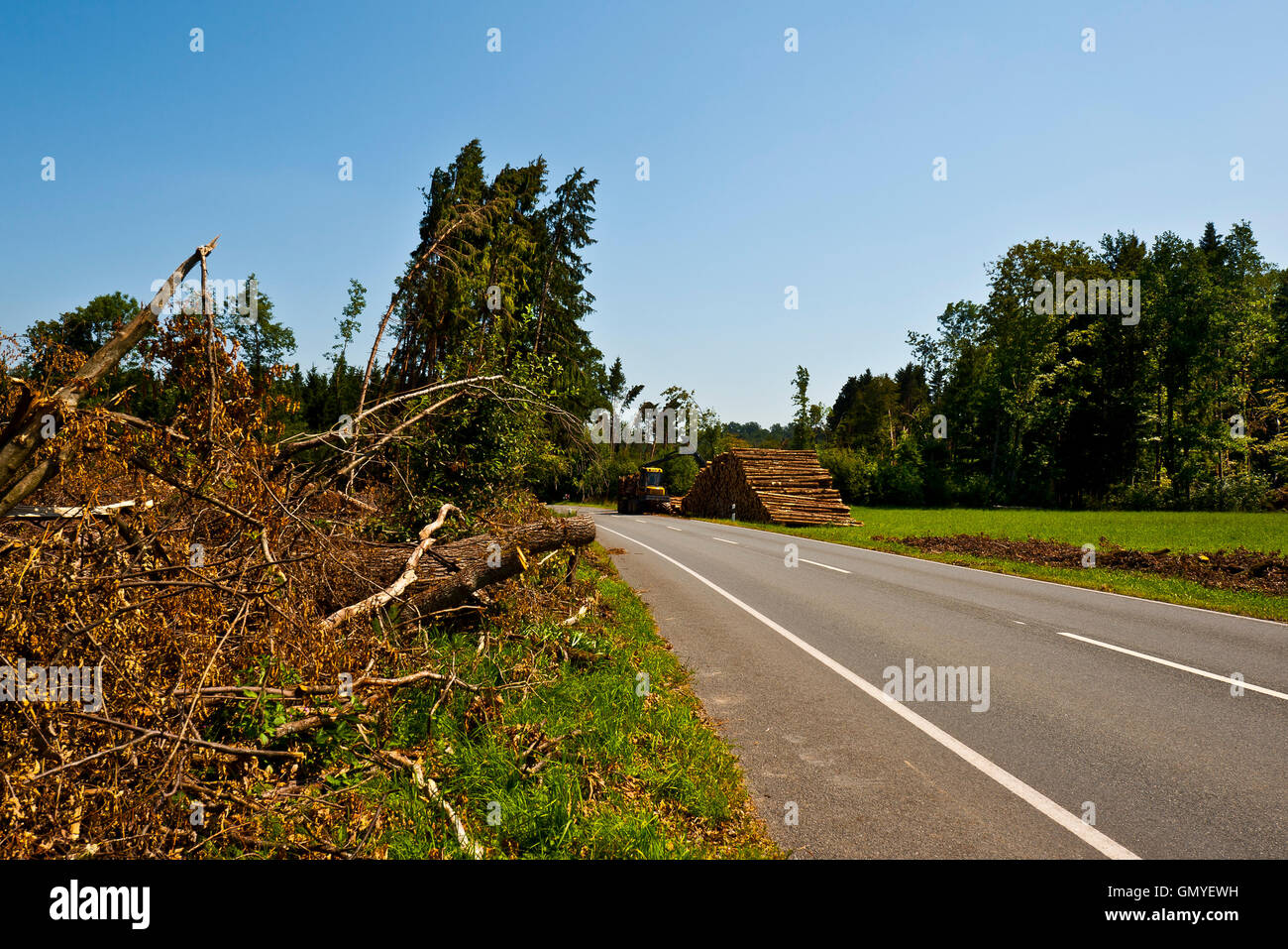 Tractor beam hi-res stock photography and images - Alamy
