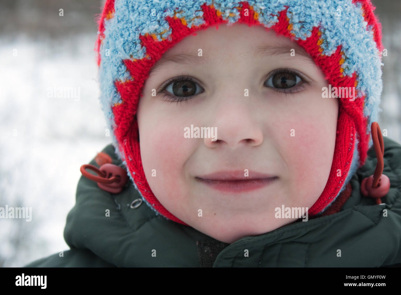Little child smiling Stock Photo - Alamy