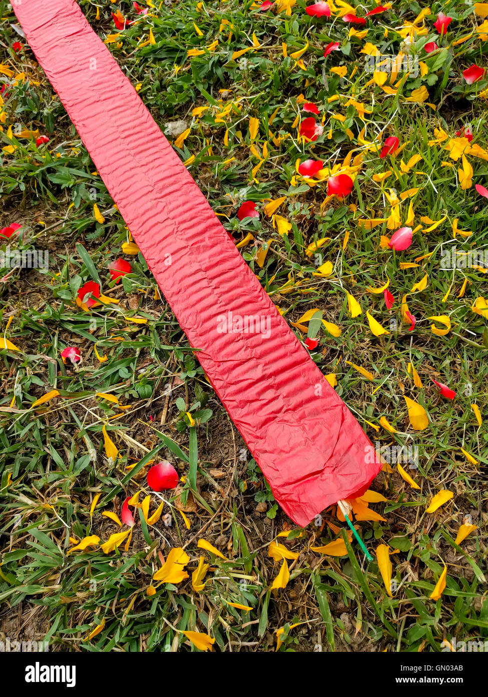 Firecrackers hi-res stock photography and images - Alamy