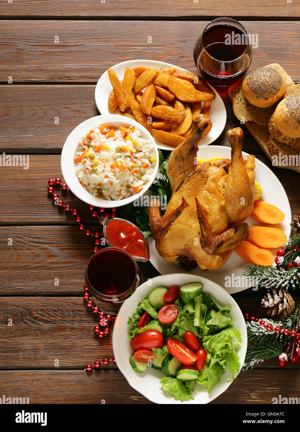 traditional food for Christmas dinner, festive table setting and ...