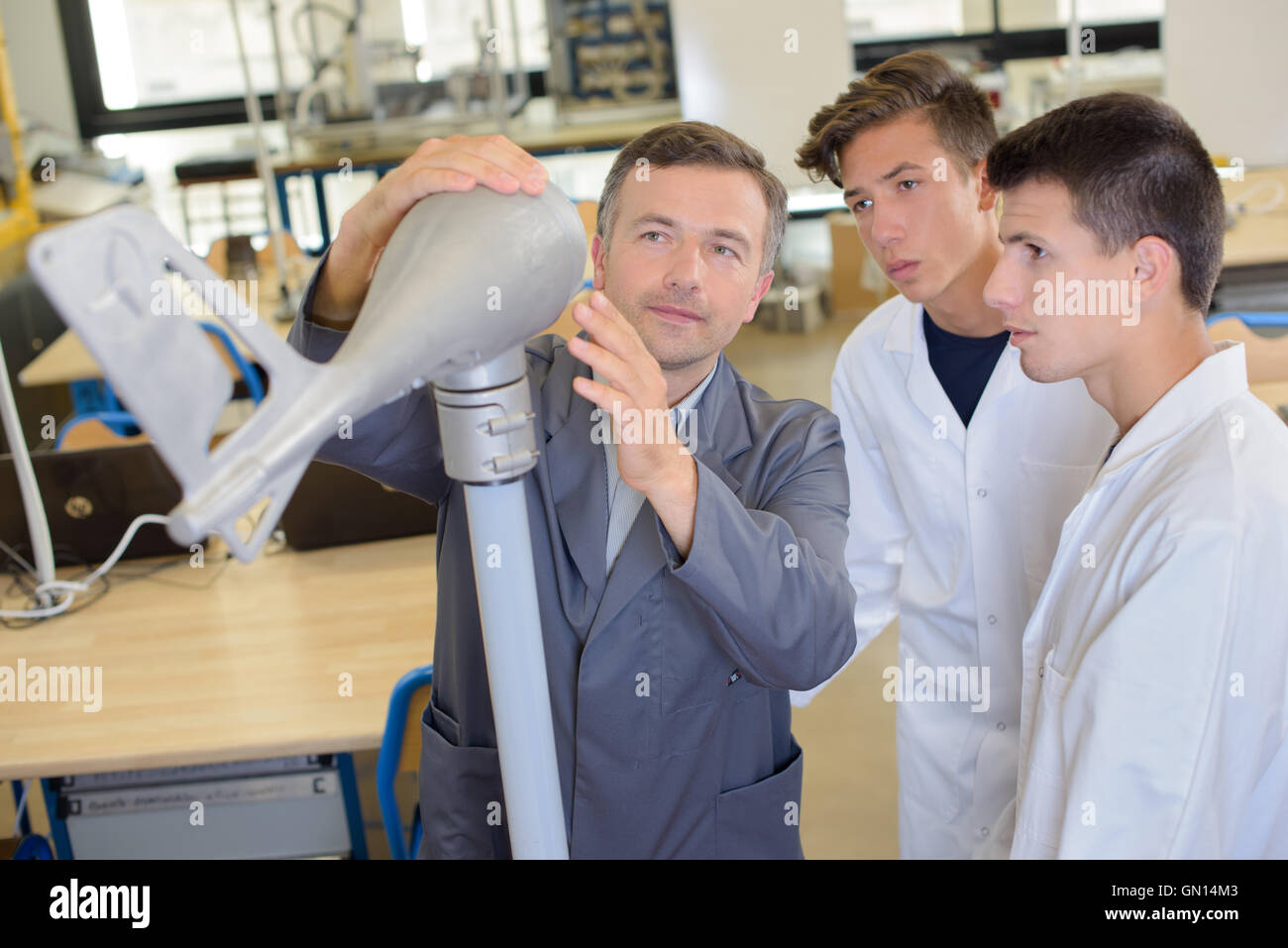 Middle class boys hi-res stock photography and images - Alamy