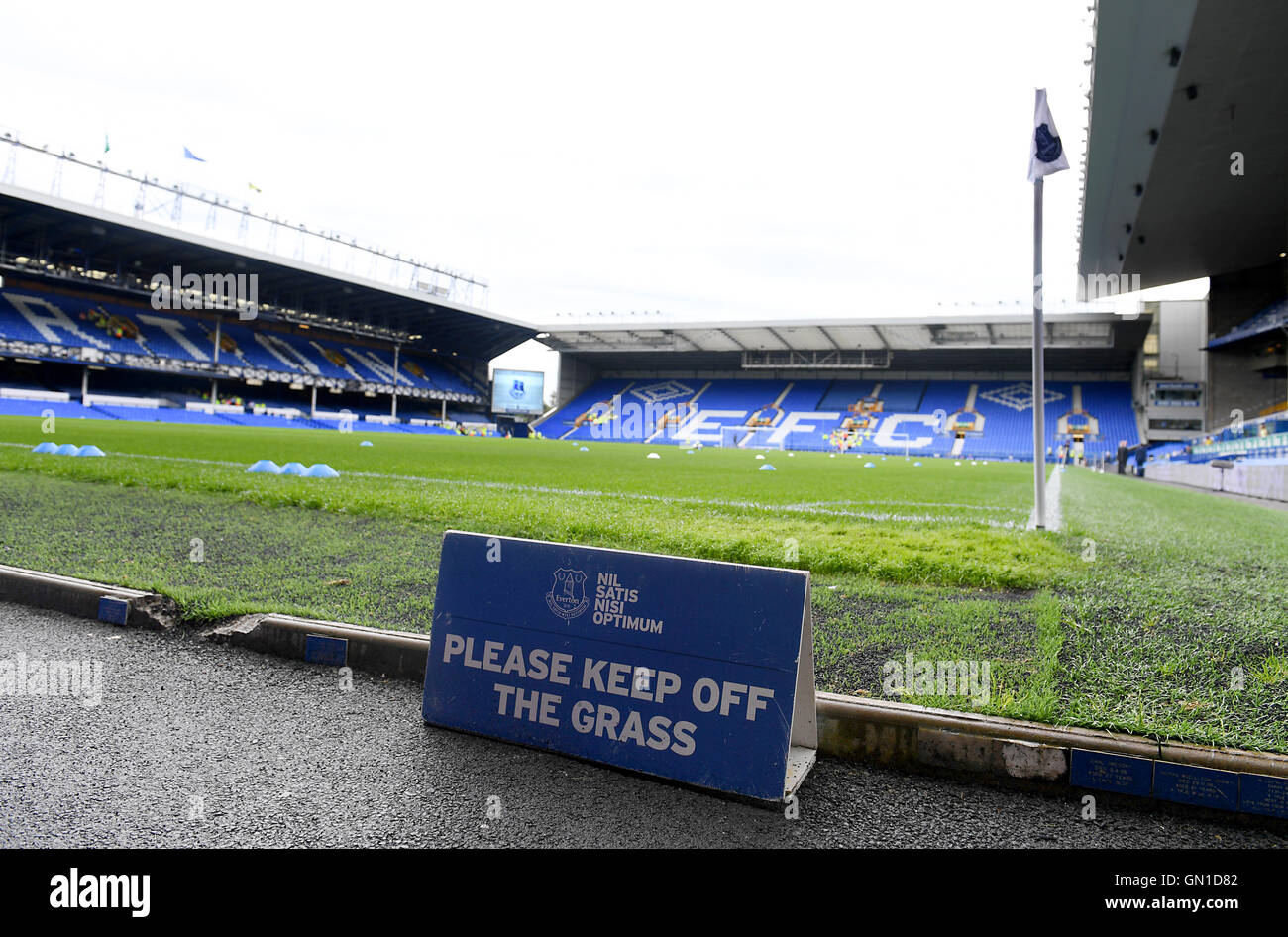 A view of the goodison park sign hi-res stock photography and images ...
