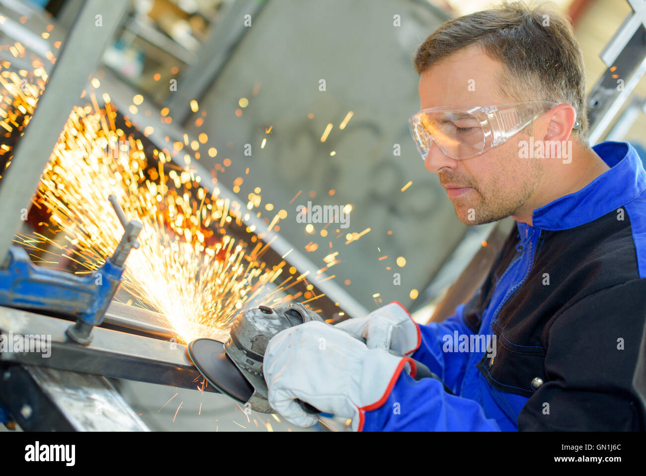 Welding googles hi-res stock photography and images - Alamy