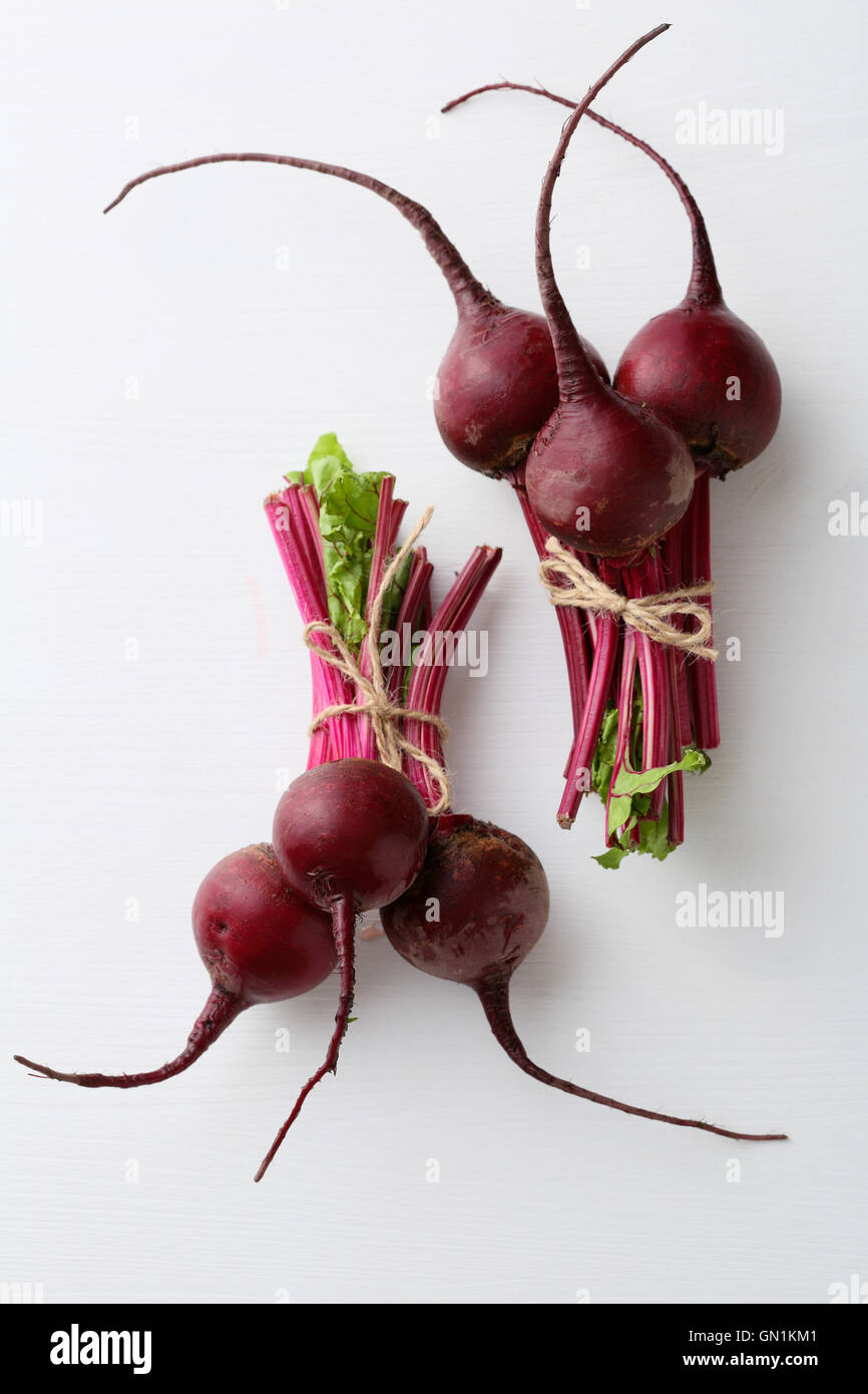 Two bunch of fresh beetroots, food closeup Stock Photo - Alamy