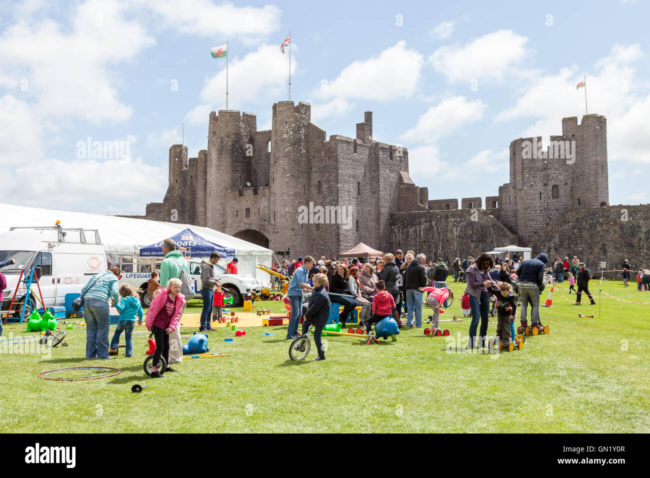 Medieval market reenactment hi-res stock photography and images - Alamy