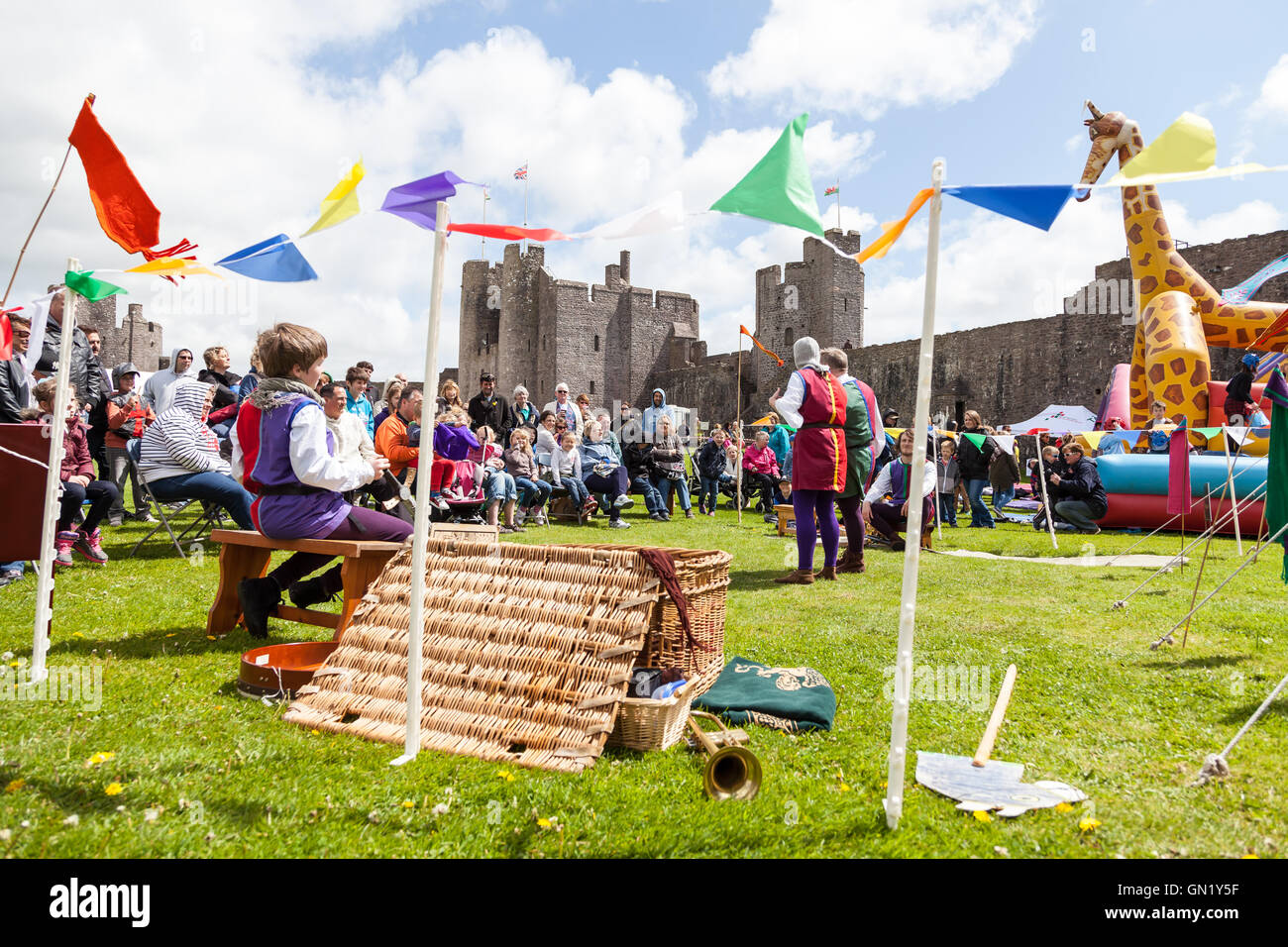 Spring Fayre at Pembroke Castle - Medieval Day Stock Photo - Alamy