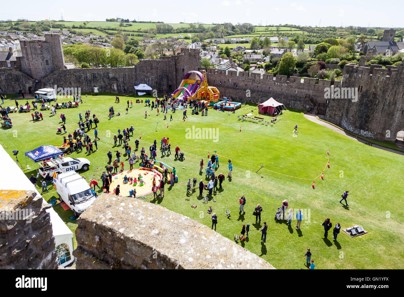 Welsh medieval battle hi-res stock photography and images - Alamy