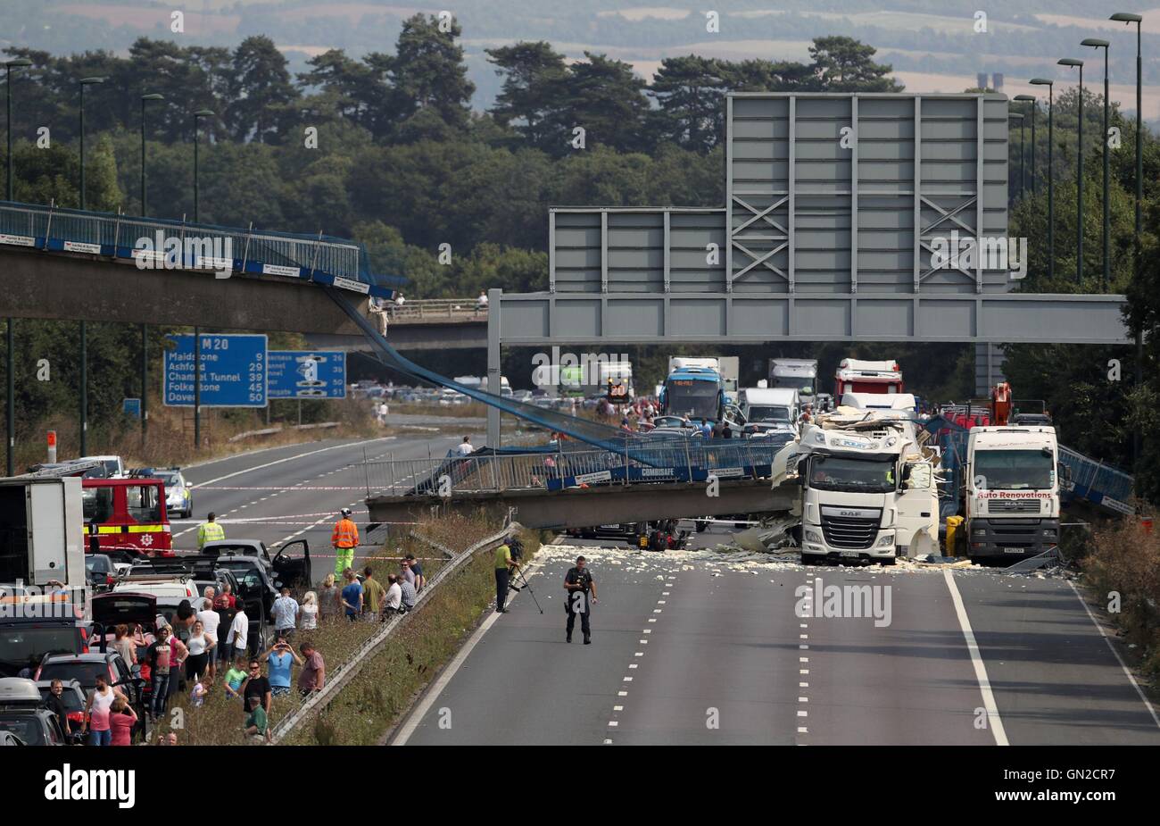 The scene on the M20 motorway after a lorry hit a motorway bridge ...