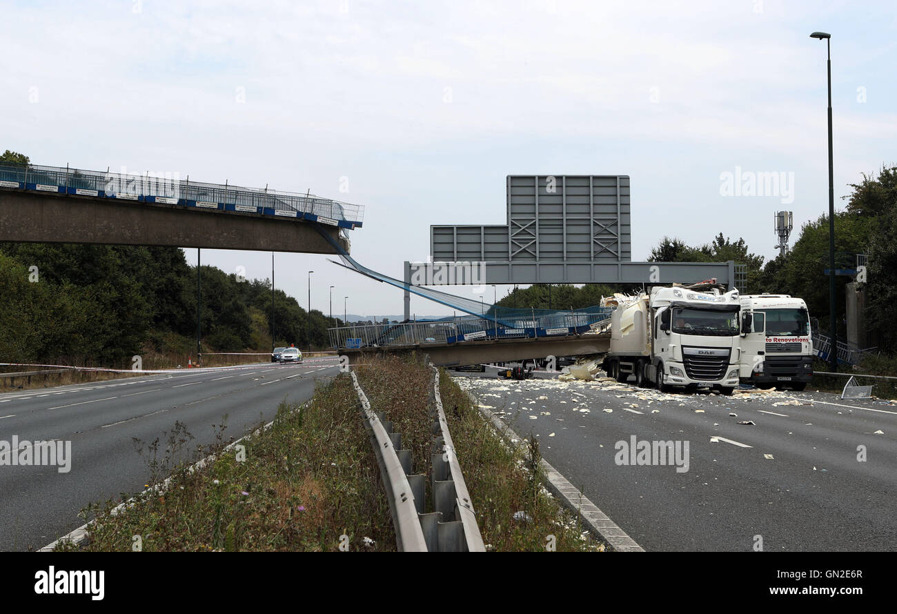 Lorry hit bridge hi-res stock photography and images - Alamy
