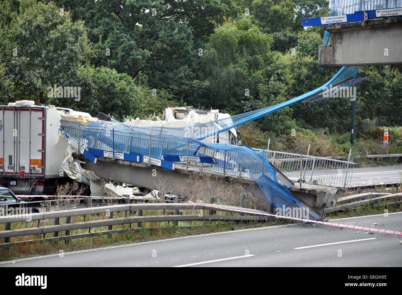 Collapsed carriageway hi-res stock photography and images - Alamy