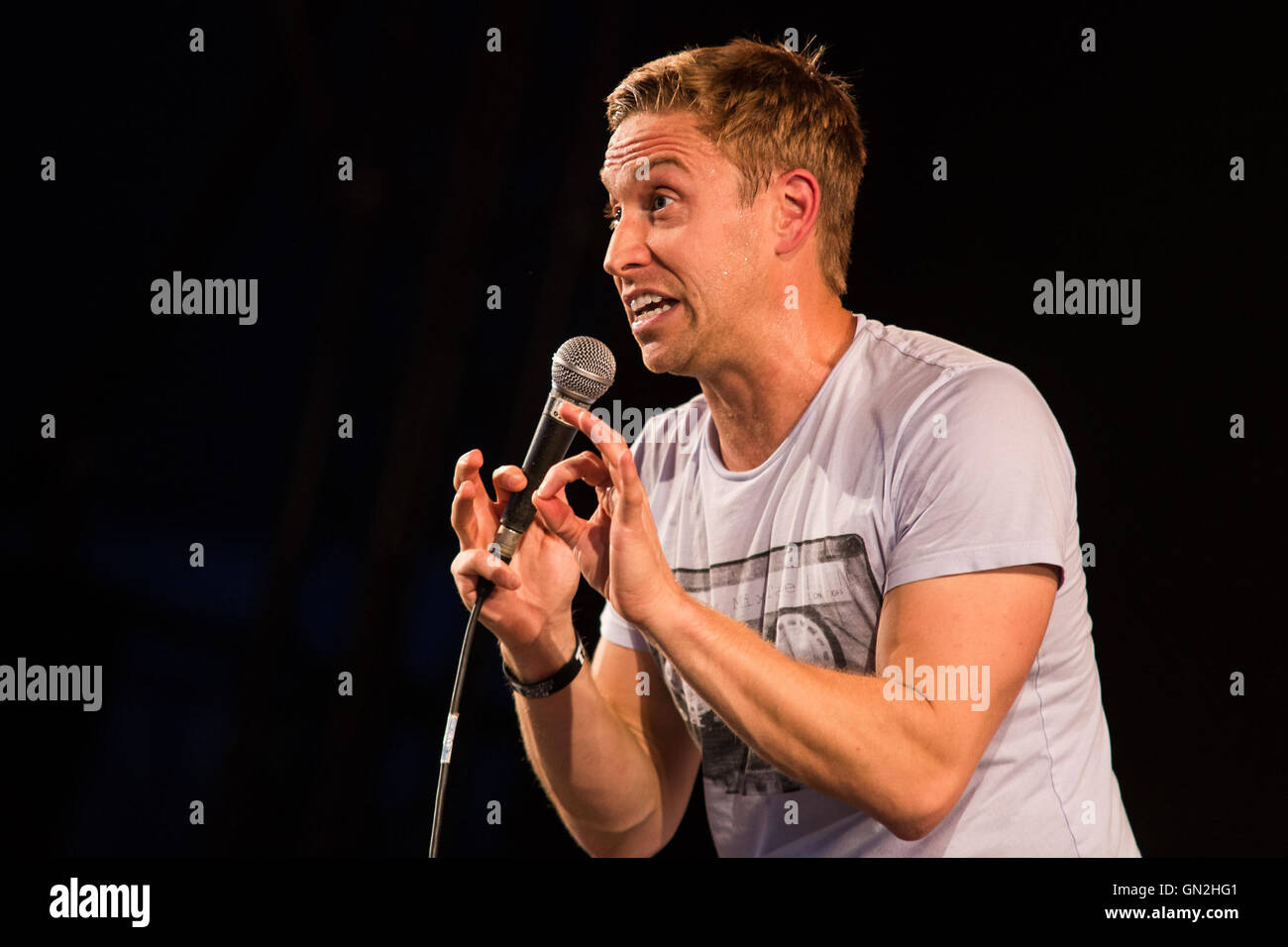 August 27, 2016 - British comedian Russell Howard performs a set at ...