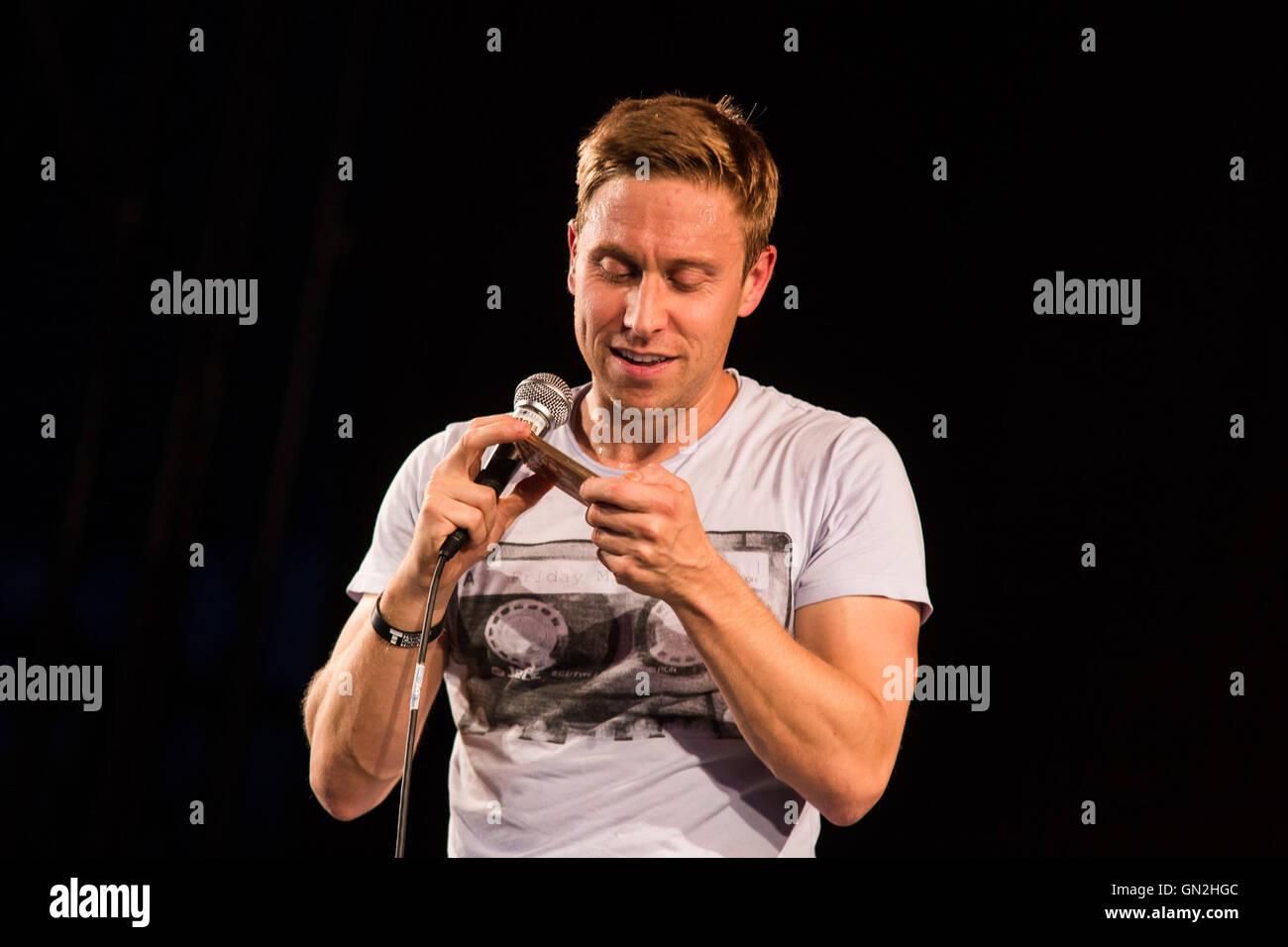 'russell howard' hi-res stock photography and images - Alamy