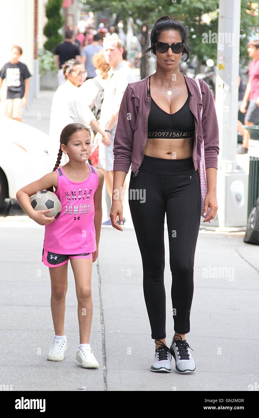 Padma lakshmi and krishna thea lakshmi dell hi-res stock photography ...