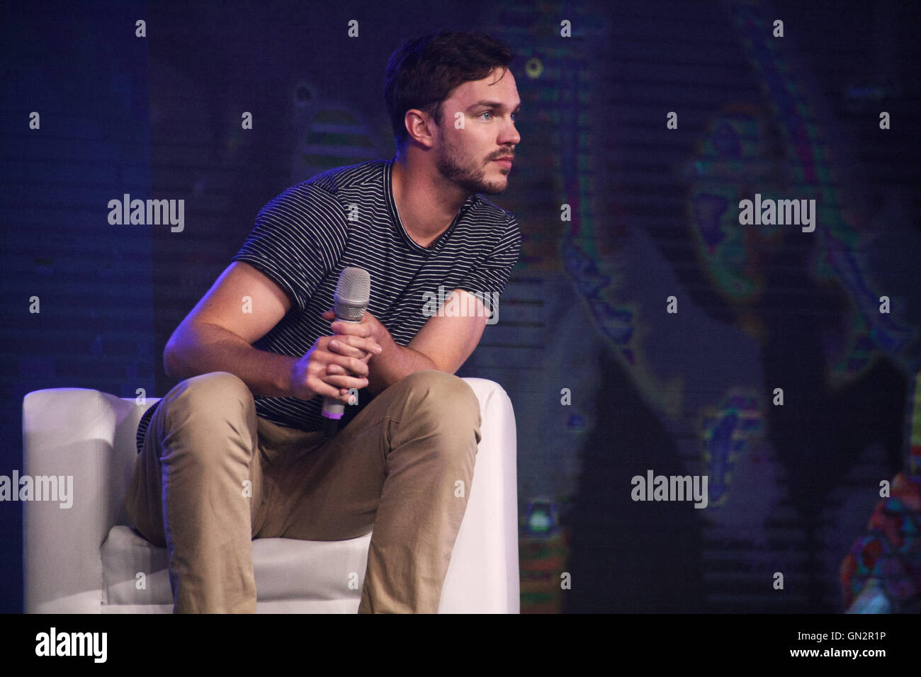 Hank mccoy in x men hi-res stock photography and images - Alamy