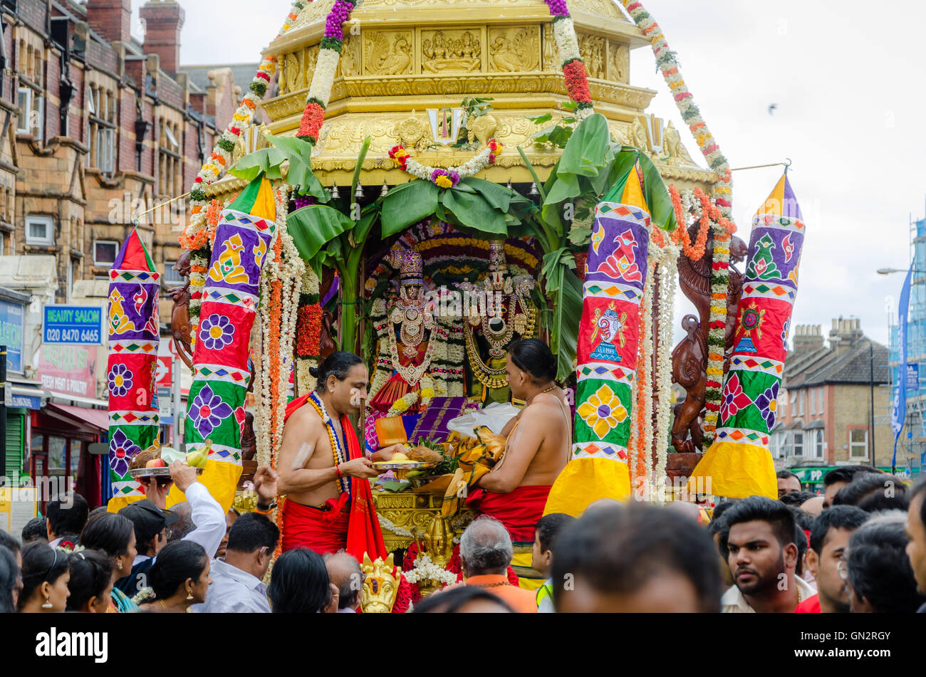 London, UK. 28 August 2016 The annual chariot festival organised by the ...
