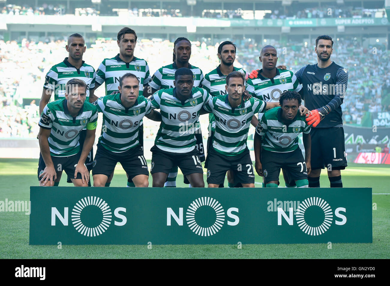 Lisbon, Portugal. 28th Aug, 2016. Sporting team in action during ...