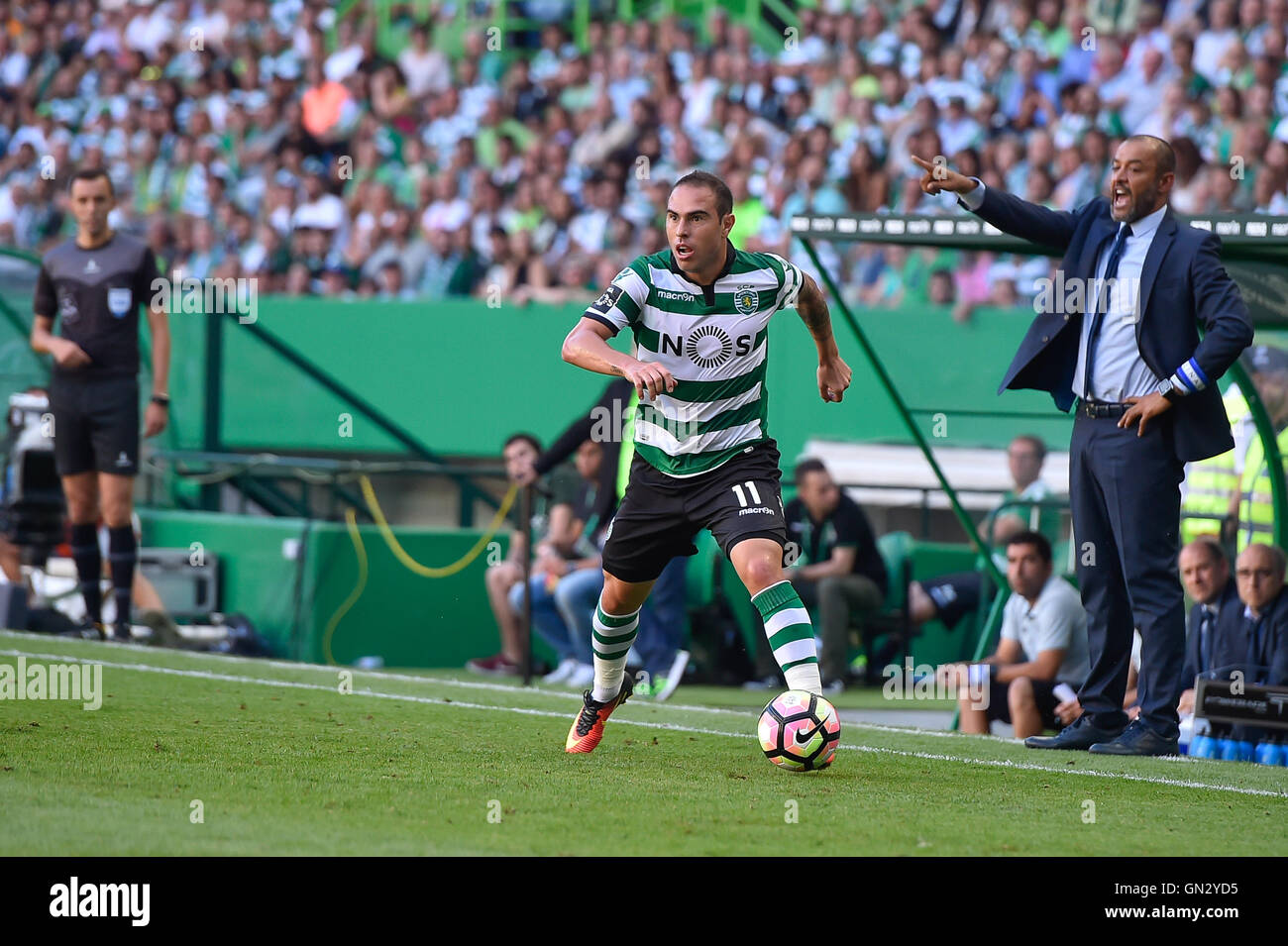 Sporting portugal hi-res stock photography and images - Alamy