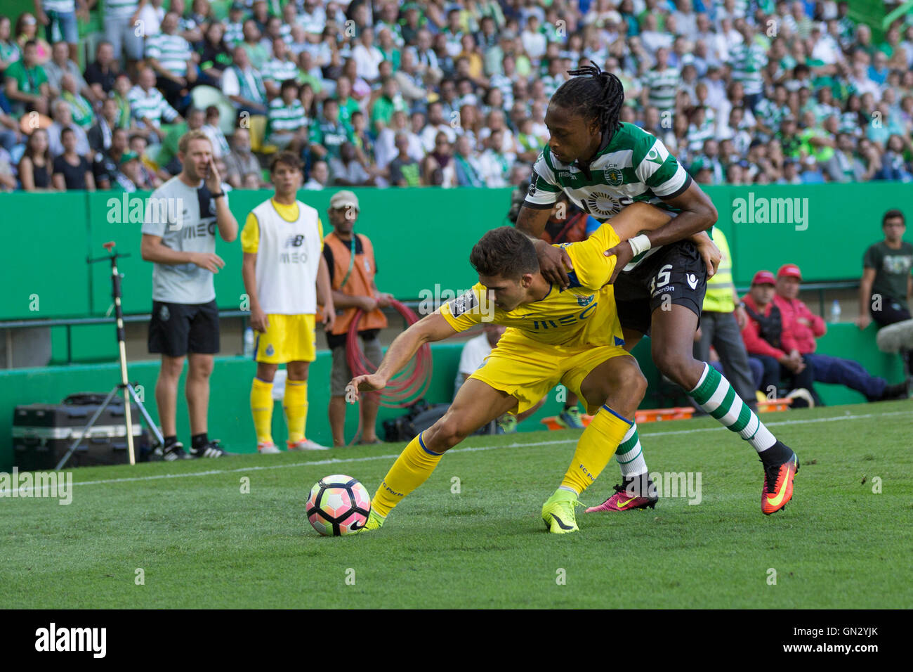 Lisbon, Portugal. 28th Aug, 2016. Porto's Portuguese forward Andre ...