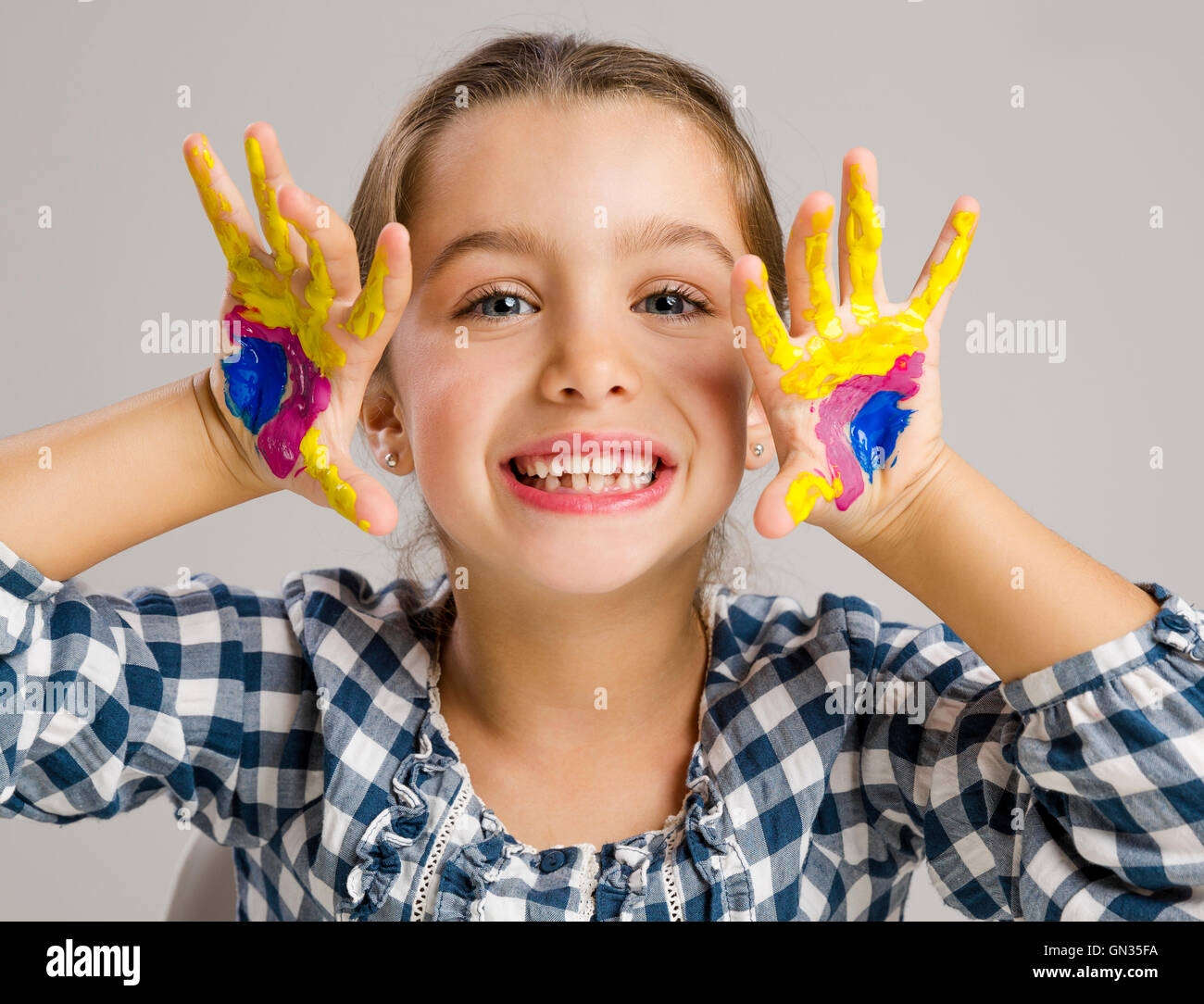 Children paint hands hi-res stock photography and images - Alamy