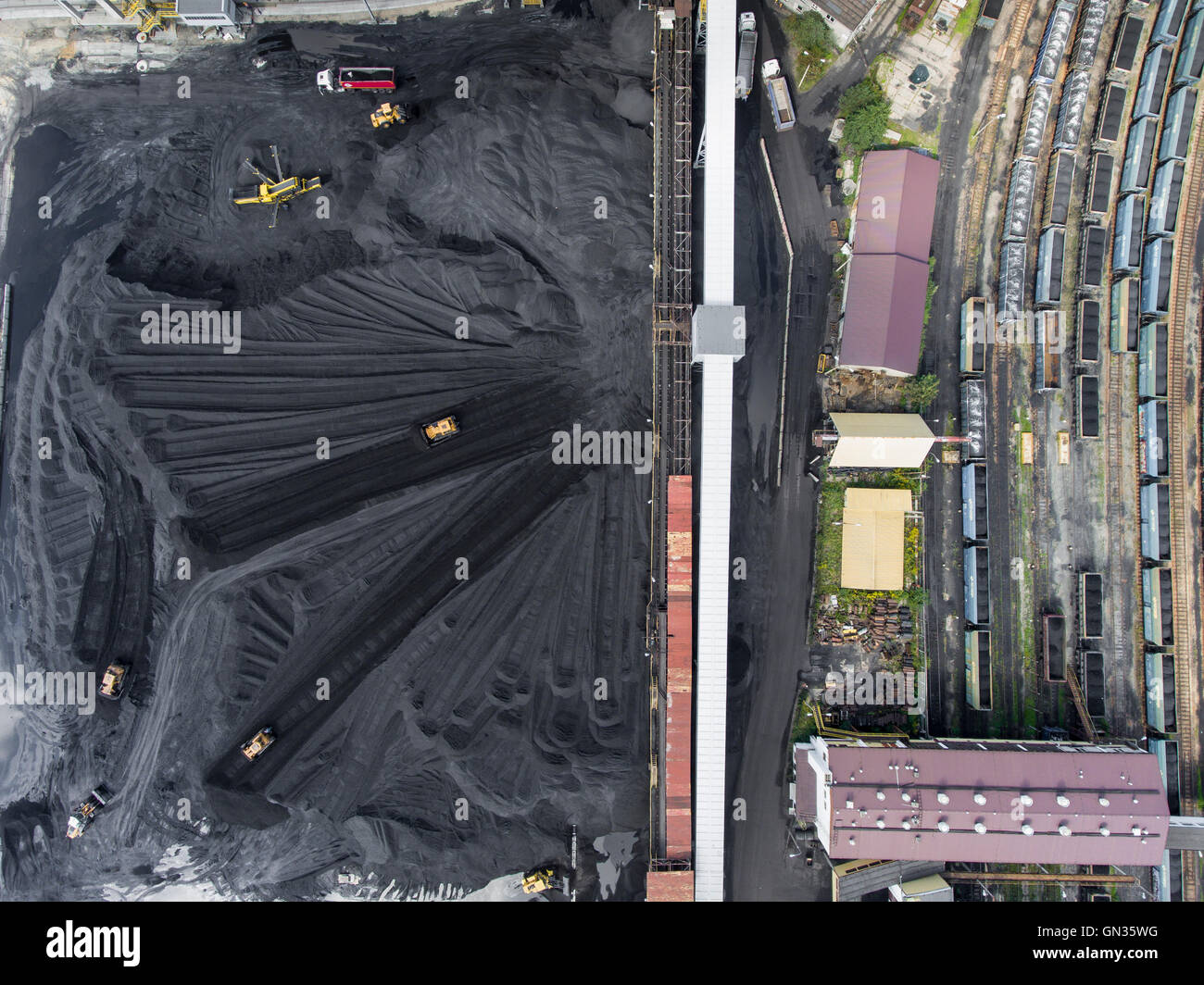 Destroyed land hi-res stock photography and images - Alamy