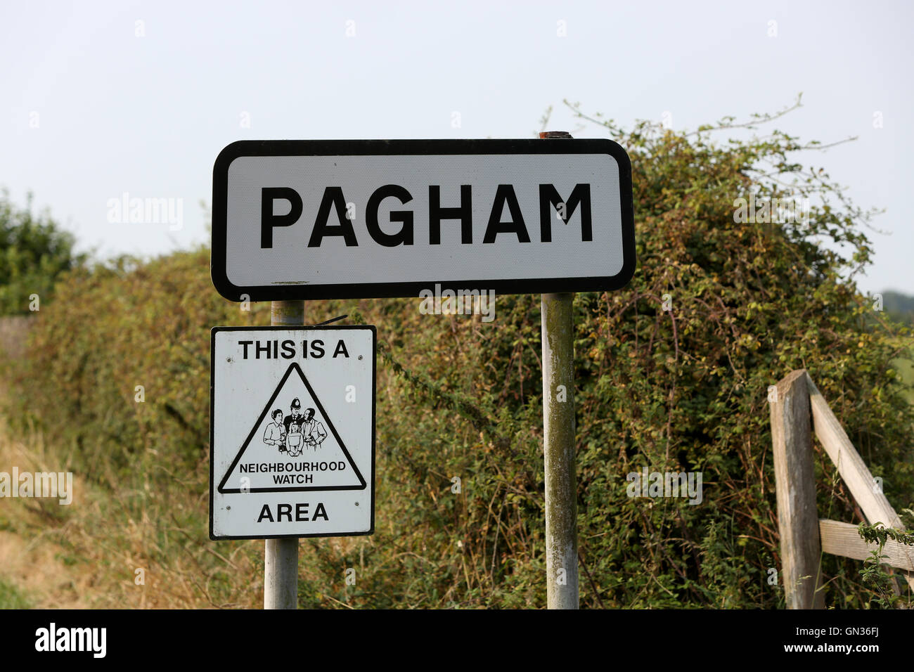 Village sign for pagham hi-res stock photography and images - Alamy