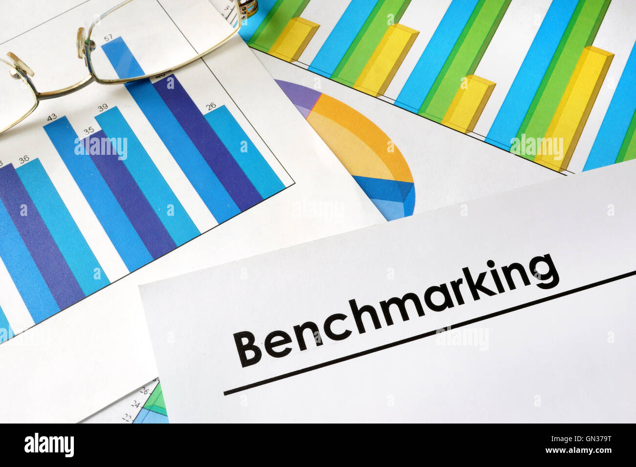 Benchmarking process hi-res stock photography and images - Alamy