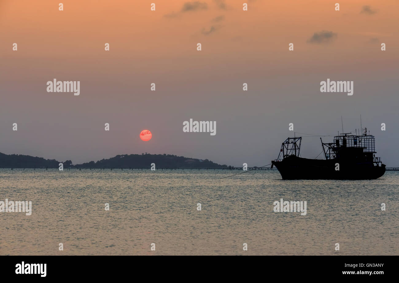 Speed boat sunset hi-res stock photography and images - Alamy