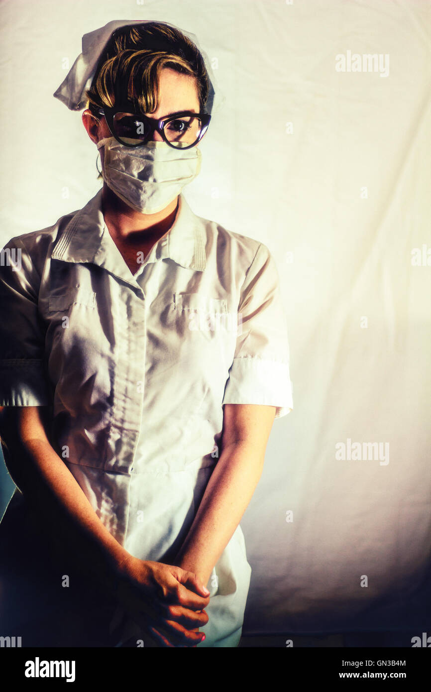 Classic nurse vintage hi-res stock photography and images - Alamy