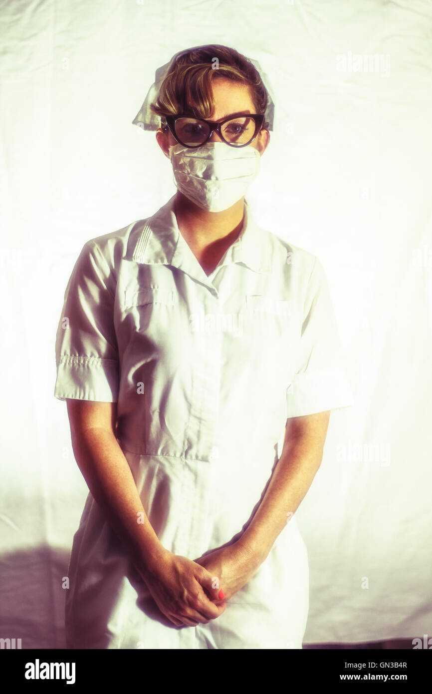 Classic nurse vintage hi-res stock photography and images - Alamy