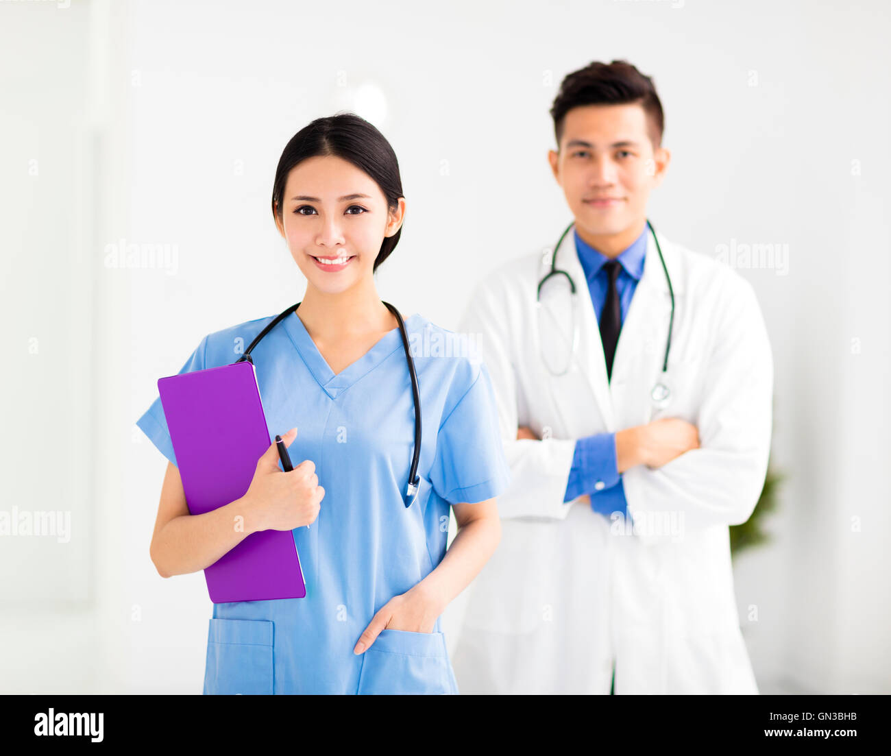 Staff working in medical hi-res stock photography and images - Alamy