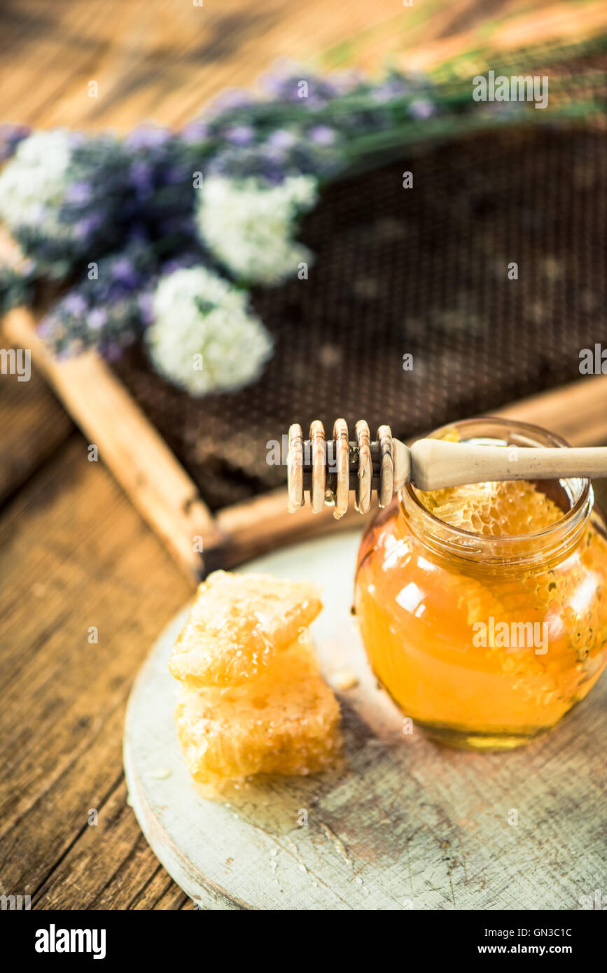 Bee vax hi-res stock photography and images - Alamy