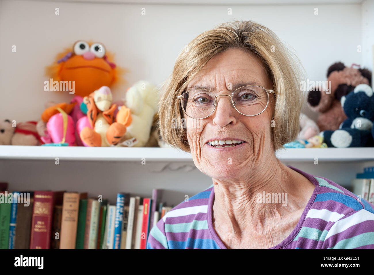 Child rearing hi-res stock photography and images - Alamy