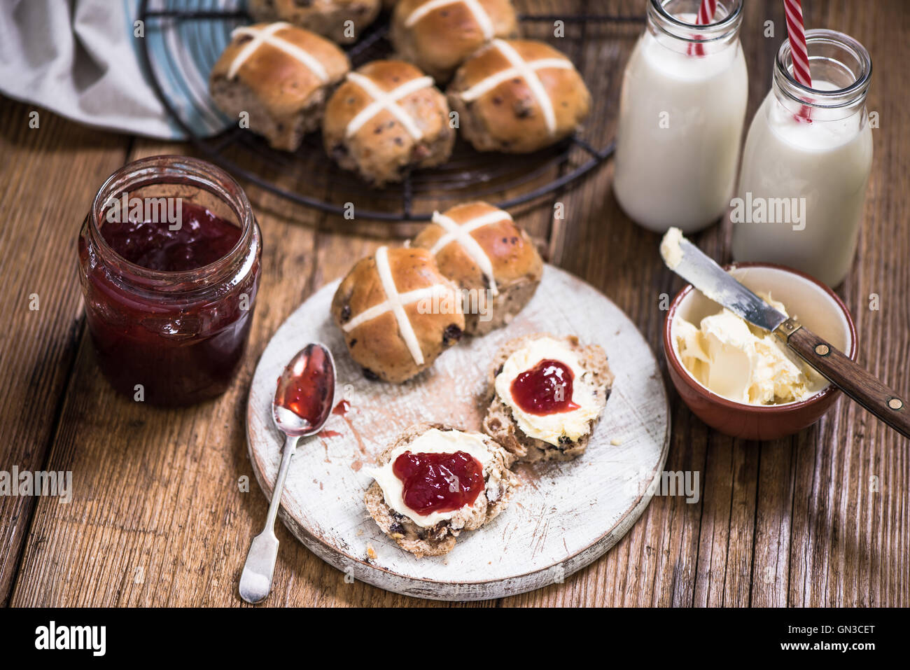 traditional easter breakfast,hot cross bun Stock Photo - Alamy