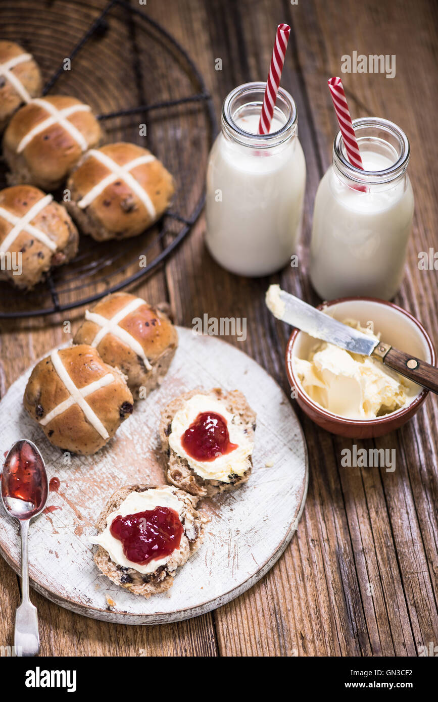 traditional easter breakfast,hot cross bun Stock Photo - Alamy