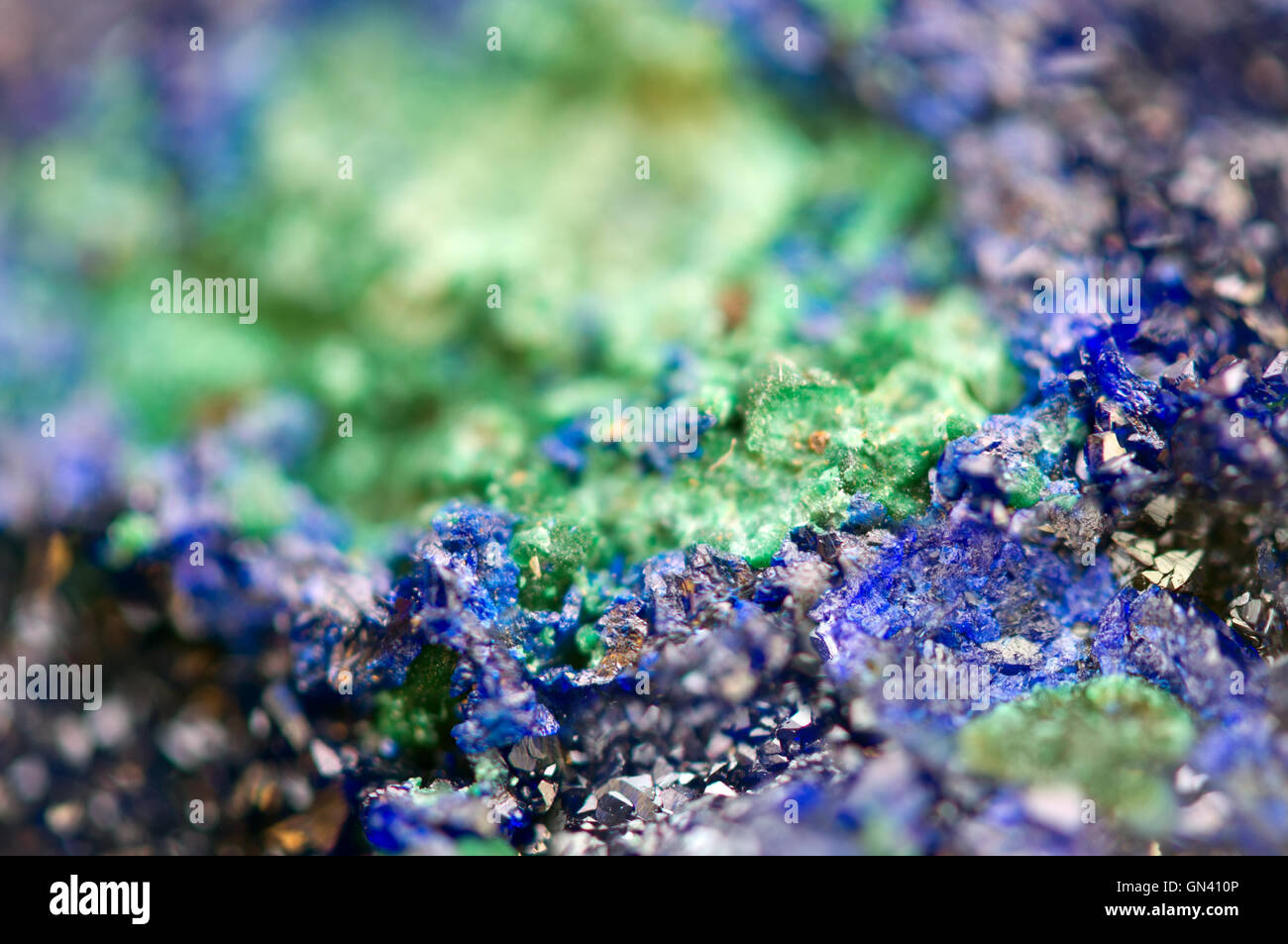 Green Malachite Cu2CO3(OH)2 and Azurite Crystals deep blue copper ...