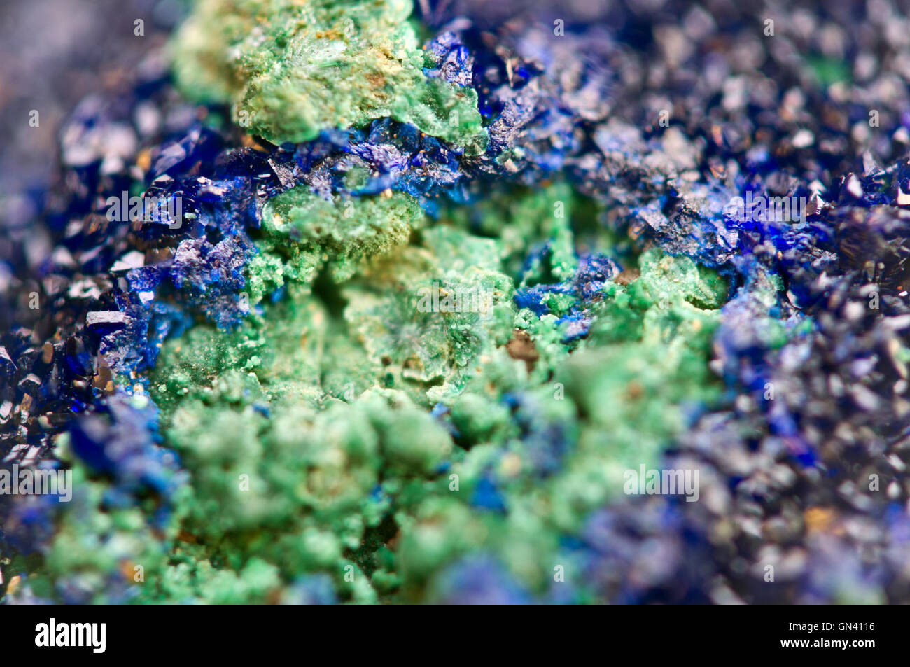 Green Malachite Cu2CO3(OH)2 and Azurite Crystals deep blue copper ...