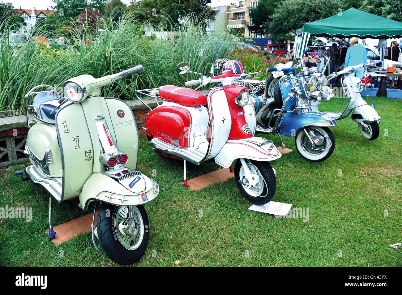 Vintage scooter hi-res stock photography and images - Alamy