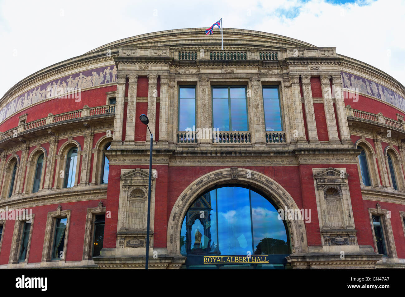 Facade royal albert hall in hi-res stock photography and images - Alamy