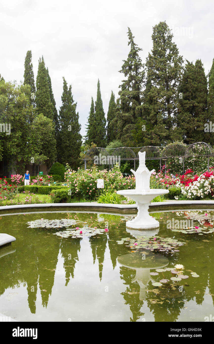 Pool with water lilies in the Nikitsky Botanical garden Stock Photo - Alamy